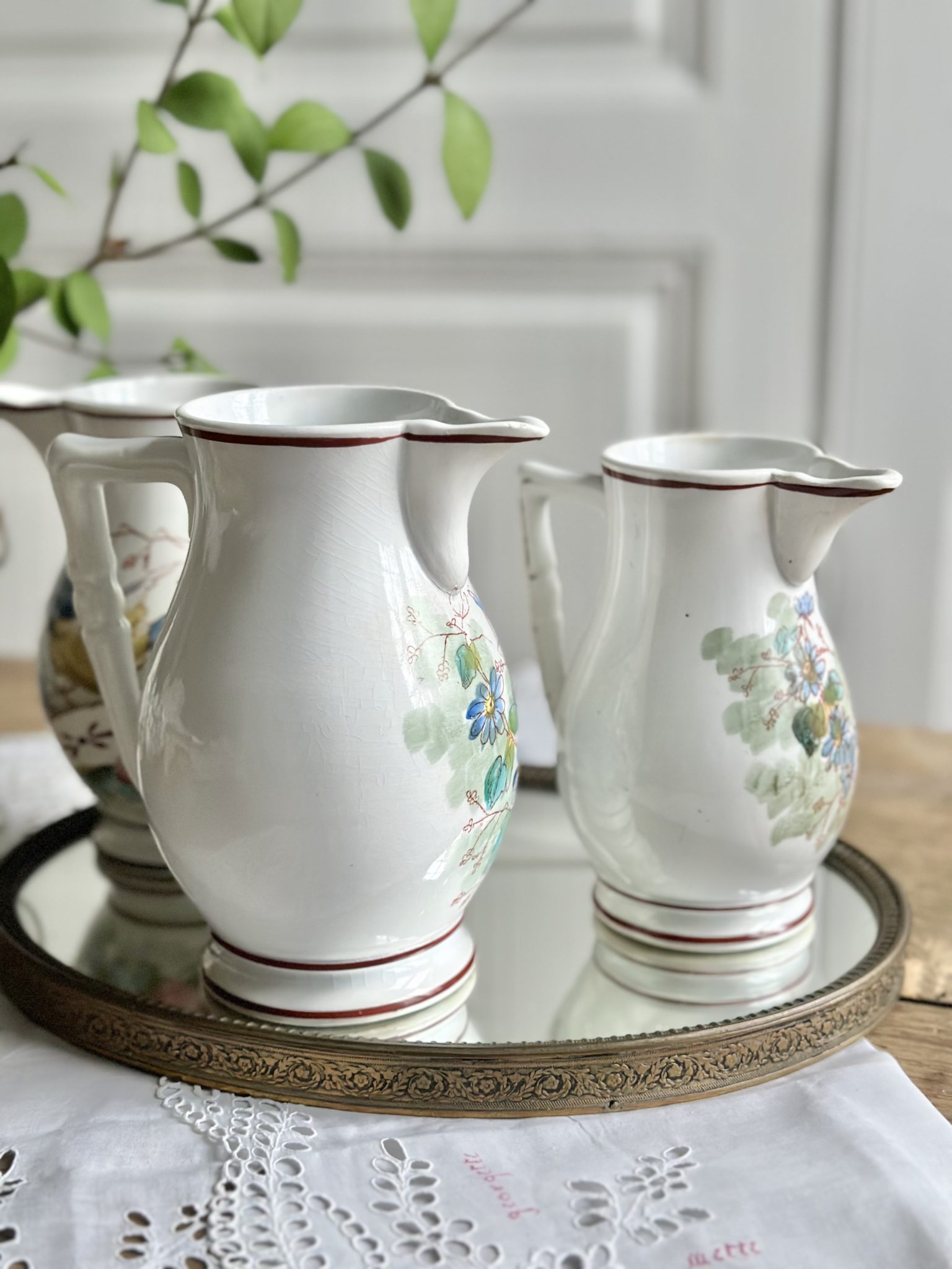 Crémier / Pot à lait polychrome GIEN – La Longère – Décoration Brocante